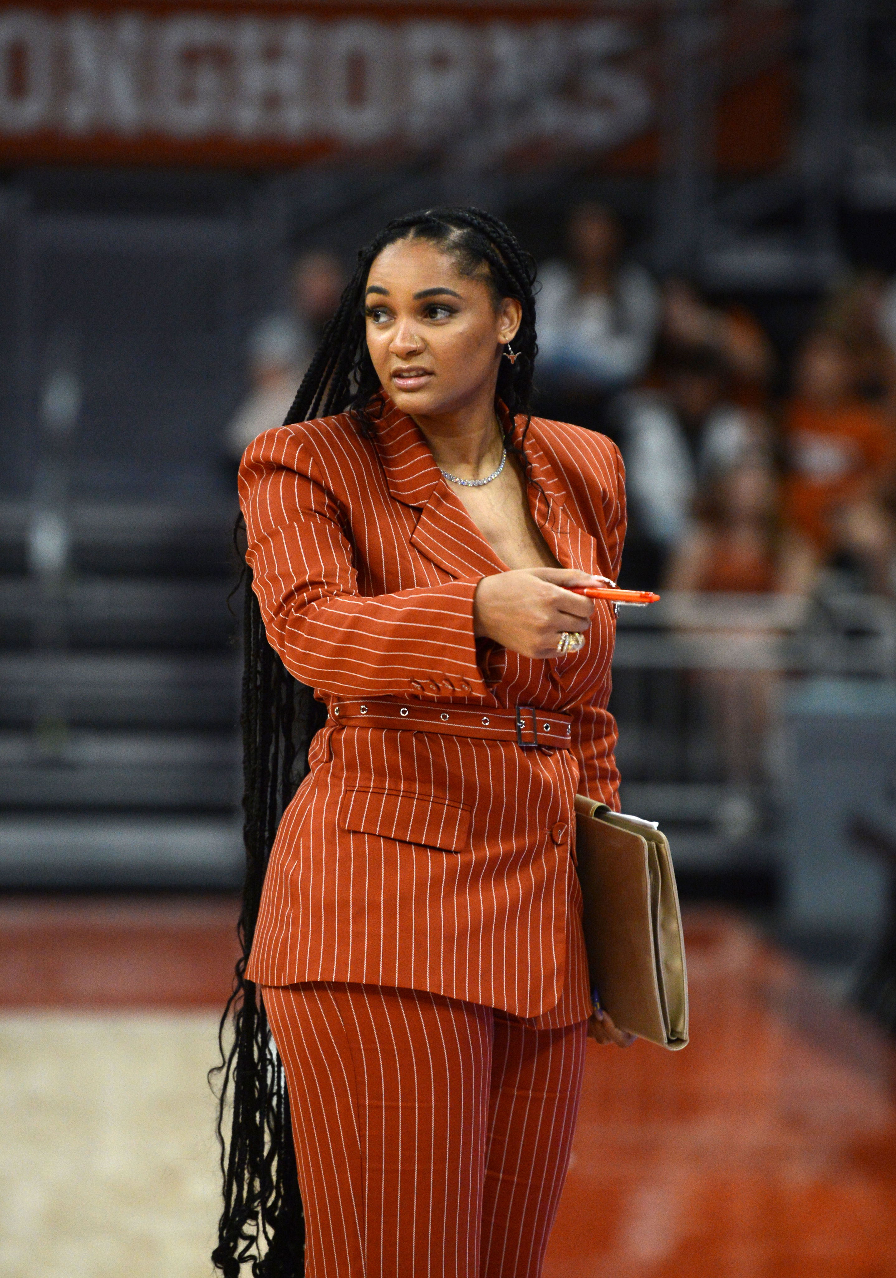 Texas Longhorns coach Sydney Carter has brought high fashion to the ...