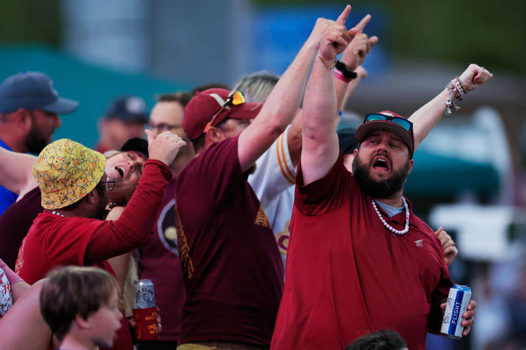 FSU fans are fired up to host the Tallahassee Regional