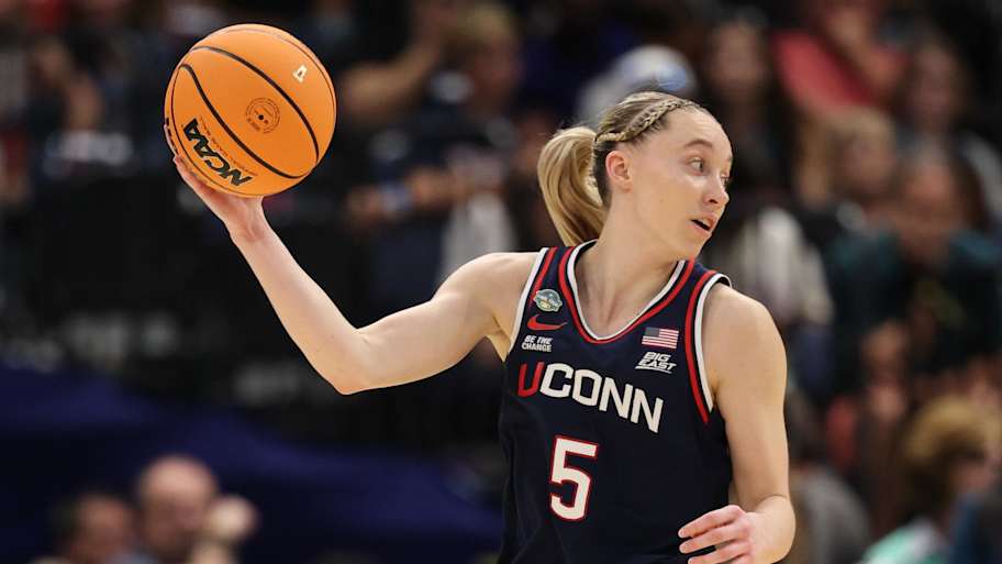 Azzi Fudd Has Perfect Take on Paige Bueckers Viral Touch Pass in UConn ...