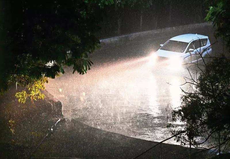 IMD issues rain, thunderstorm alert for Tamil Nadu