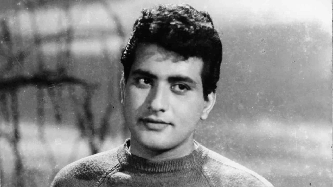Final farewell to a legend: Manoj Kumar's family immersed the late ...