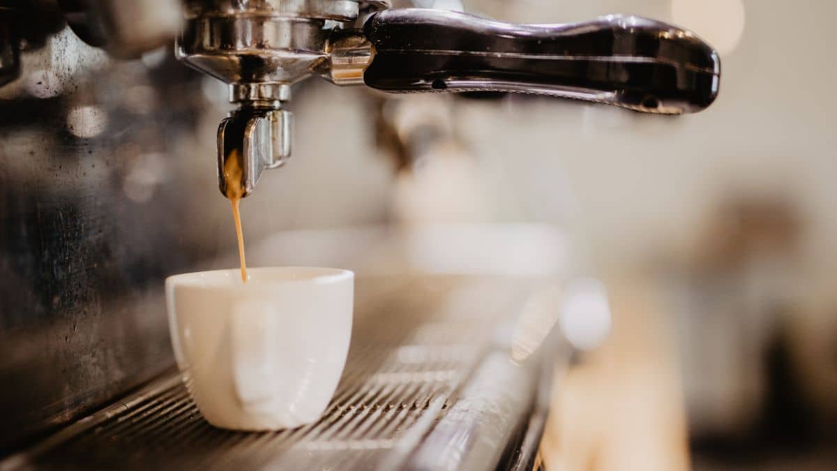 La meilleure astuce pour supprimer le tartre de votre machine à café ...