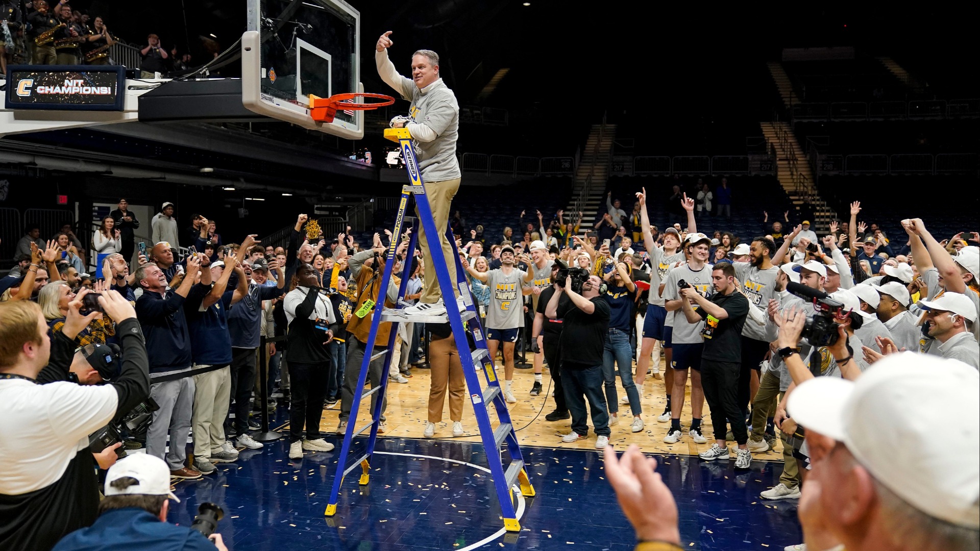 Chattanooga Wins First NIT Championship in Dramatic Game