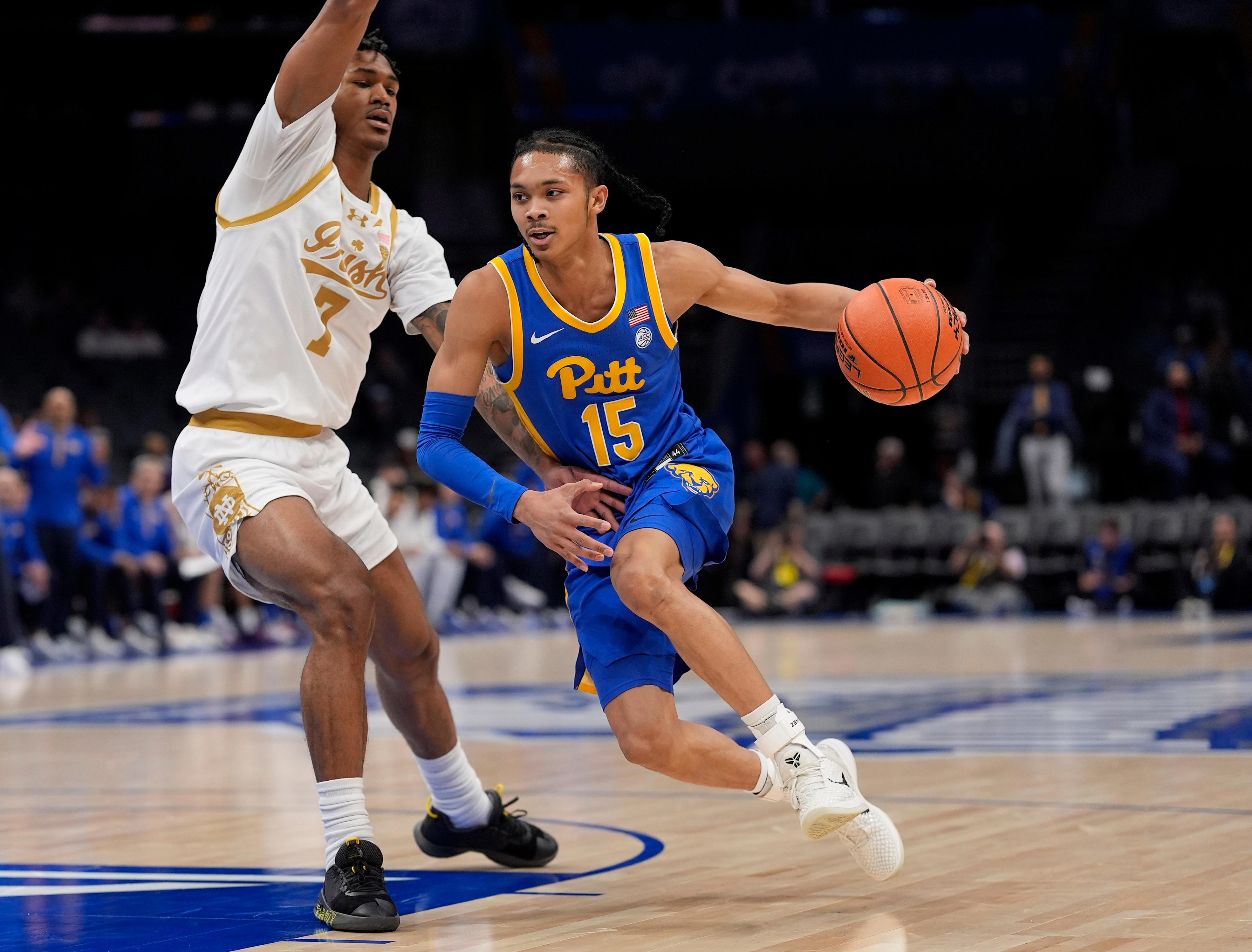 Kentucky's Jaland Lowe was named a top 15 point guard by Sports Illustrated