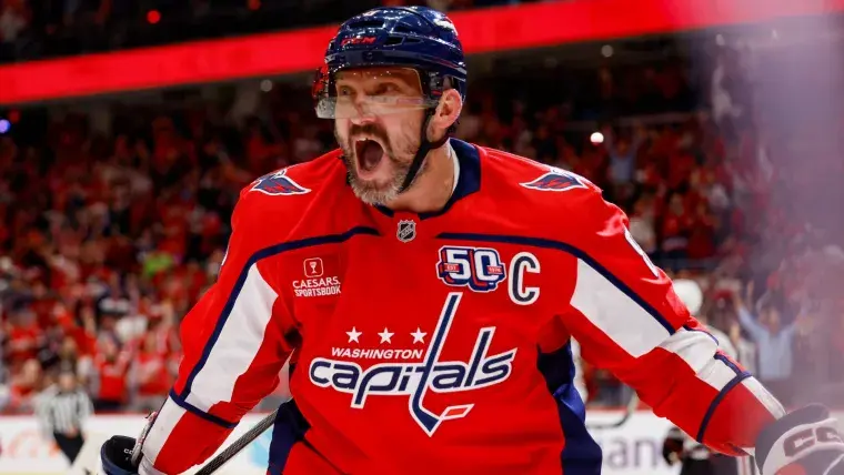 Did Alex Ovechkin score tonight? Capitals star ties Wayne Gretzky as ...