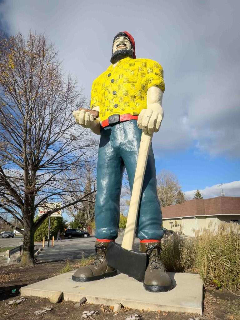 10 quirky muffler men statues that will make you pull over