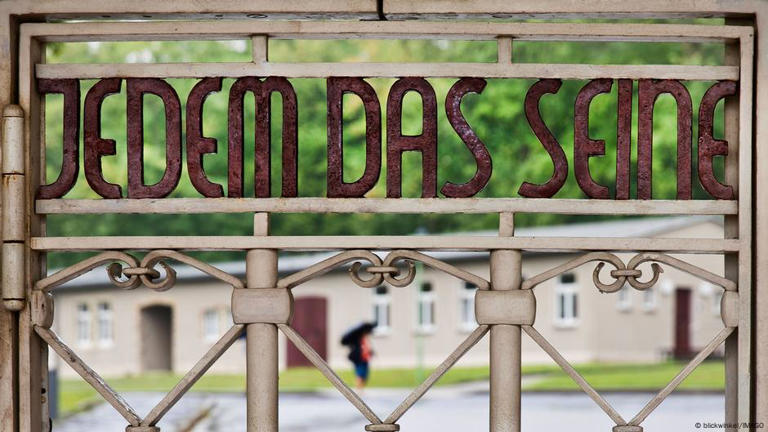 Buchenwald concentration camp as a warning against extremism