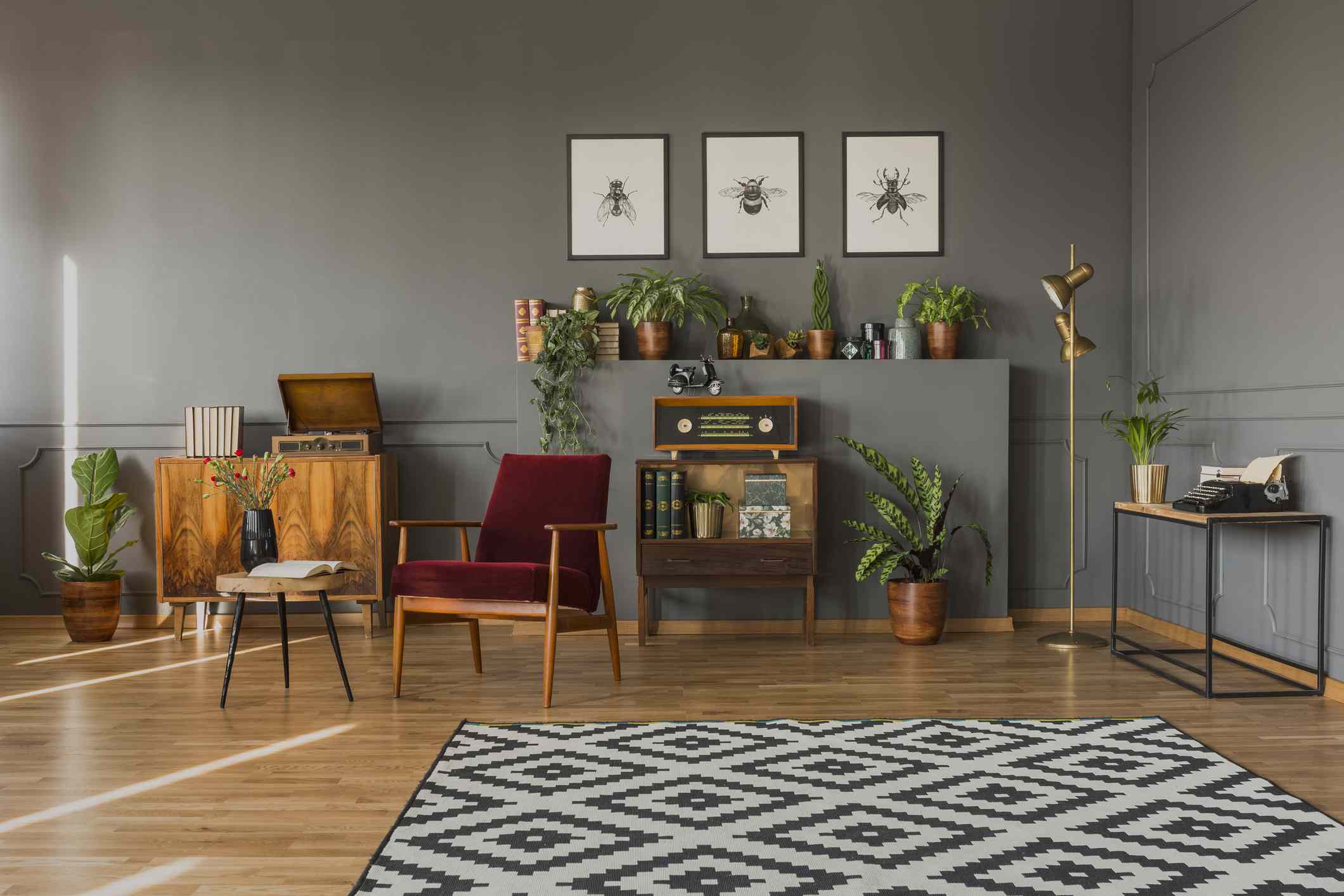 5 Rug Styles Designers Desperately Want You to Skip This Year