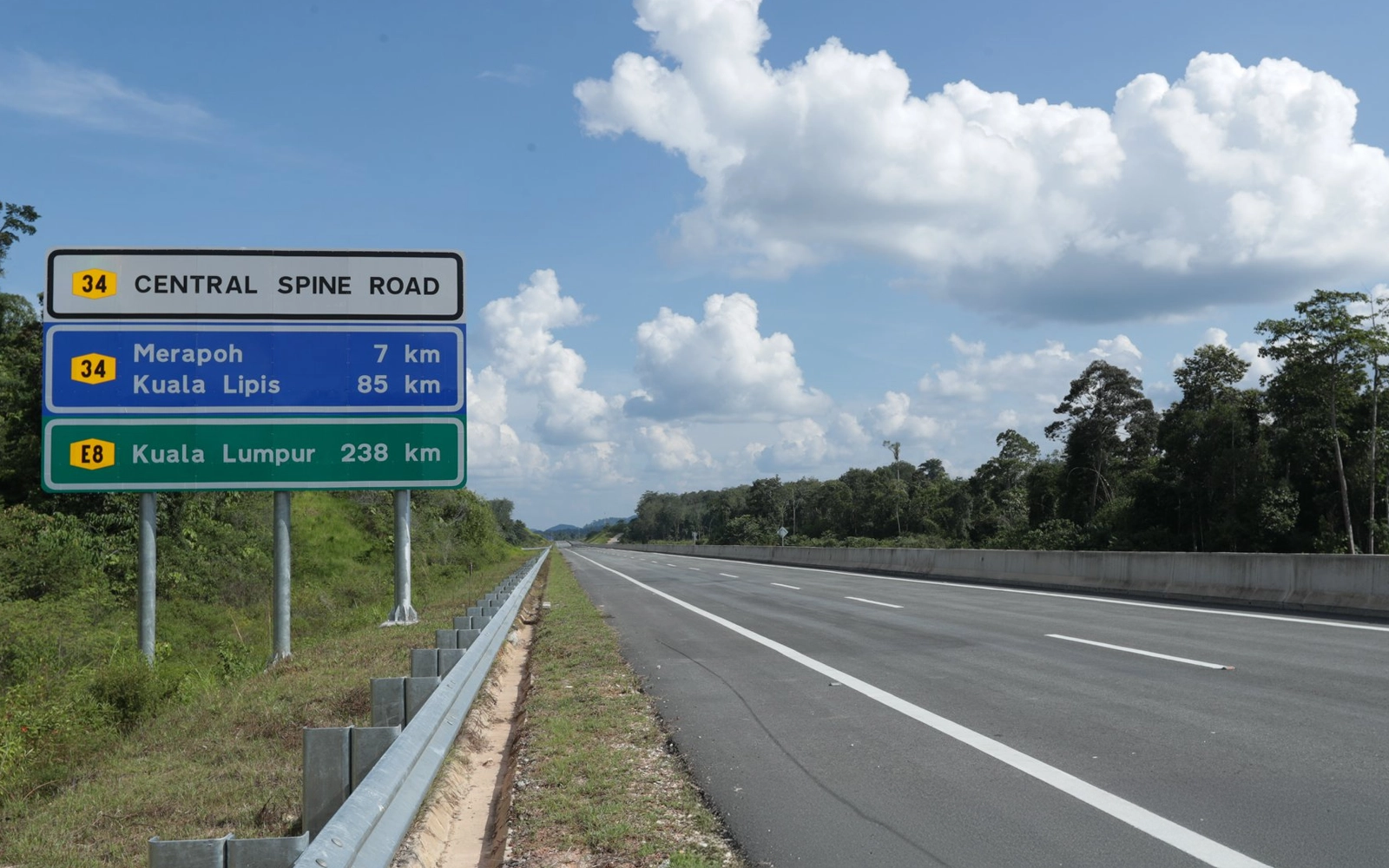 Pahang MB slams highway litterbugs and R&R vandals