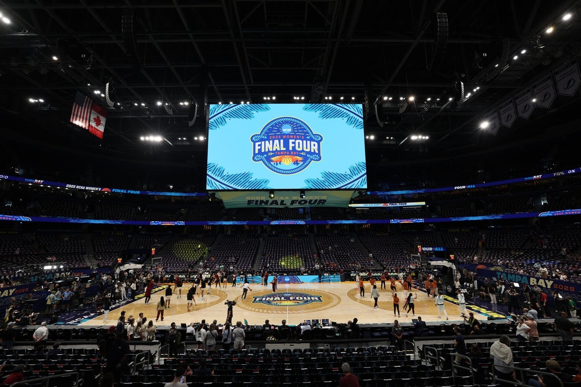 UConn, South Carolina emerge from Final Four to reach college women's ...
