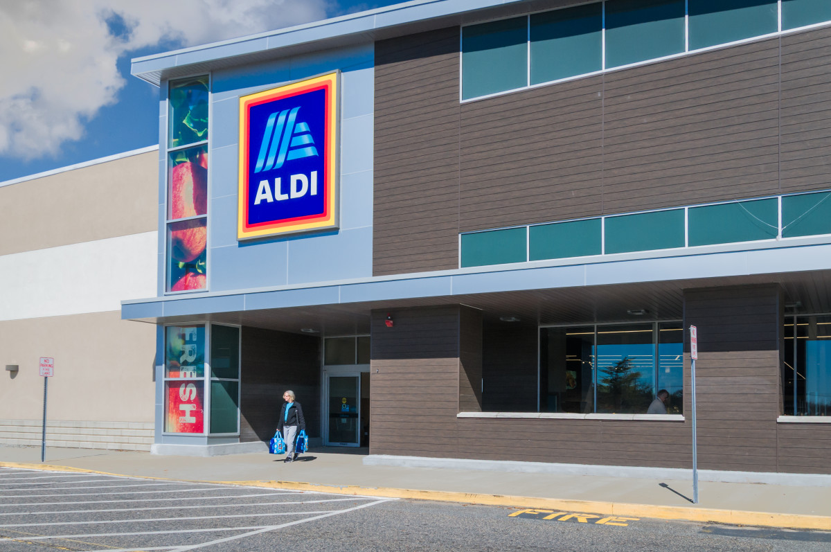 Aldi Is Selling a Stylish Raised Planter Similar to Pottery Barn and ...
