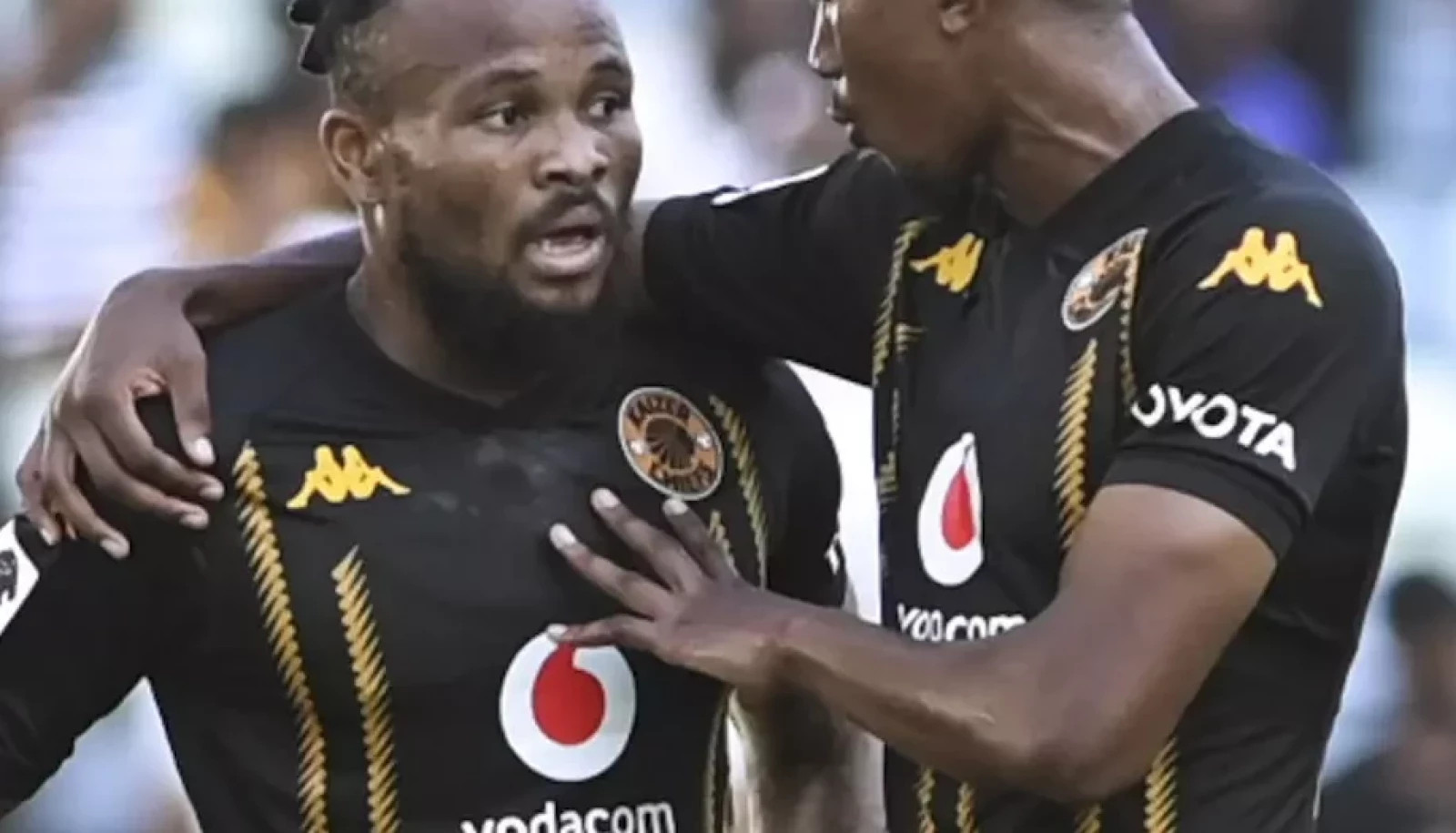 Kaizer Chiefs defender Edmilson Dove believes the players failed the club