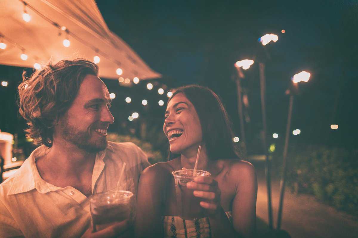 So flirten glückliche Paare – 9 Tipps