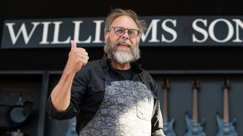 These Are Alton Brown's 5 Must-Have Seasonings