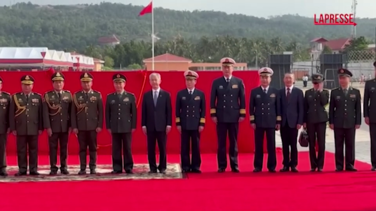 Cambogia, il premier Hun Manet inaugura un porto finanziato dalla Cina