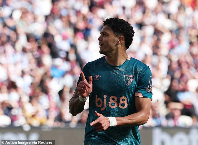 West Ham 2-2 Bournemouth: Evanilson's brace ensures the spoils are ...