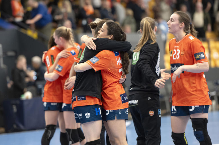 Aarhus Håndbold rykker ned efter vildt nedrykningsdrama