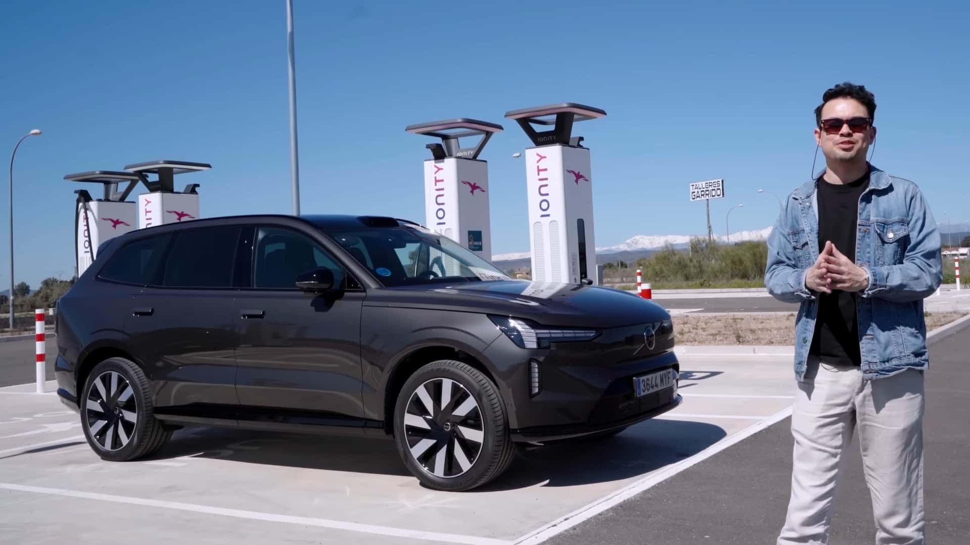 First Volvo EX90 Highway Range Test Has Mixed Results