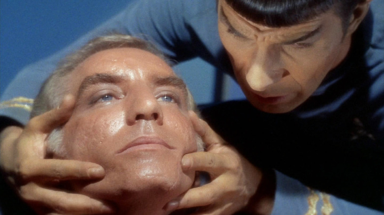 Star Trek: Vulcans Can Only Mind-Meld Because Of NBC's Meddling