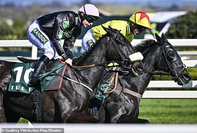 Sir Alex Ferguson pockets £80,000 after successful day at Aintree ...