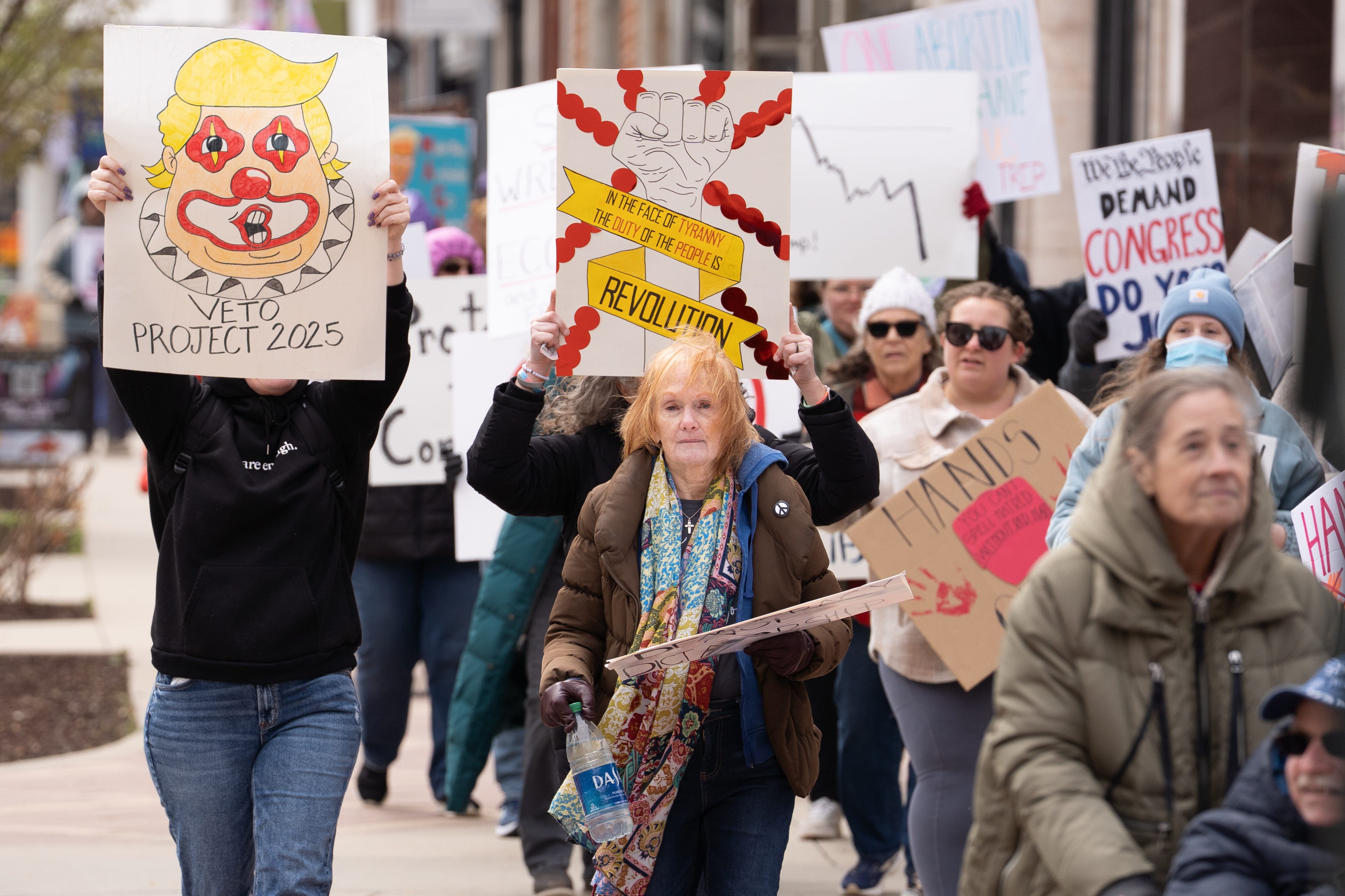 Thousands attend anti-Trump rally in Topeka, protesting executive overreach