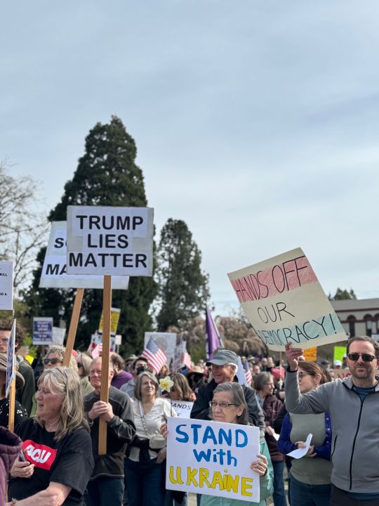 Thousands in PNW march in anti-Trump ‘Hands Off’ rally