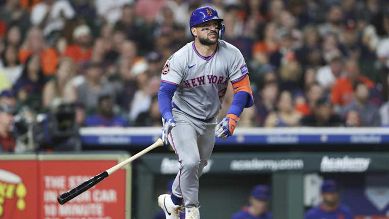 Mets' Luis Torrens suddenly scratched from Saturday's lineup