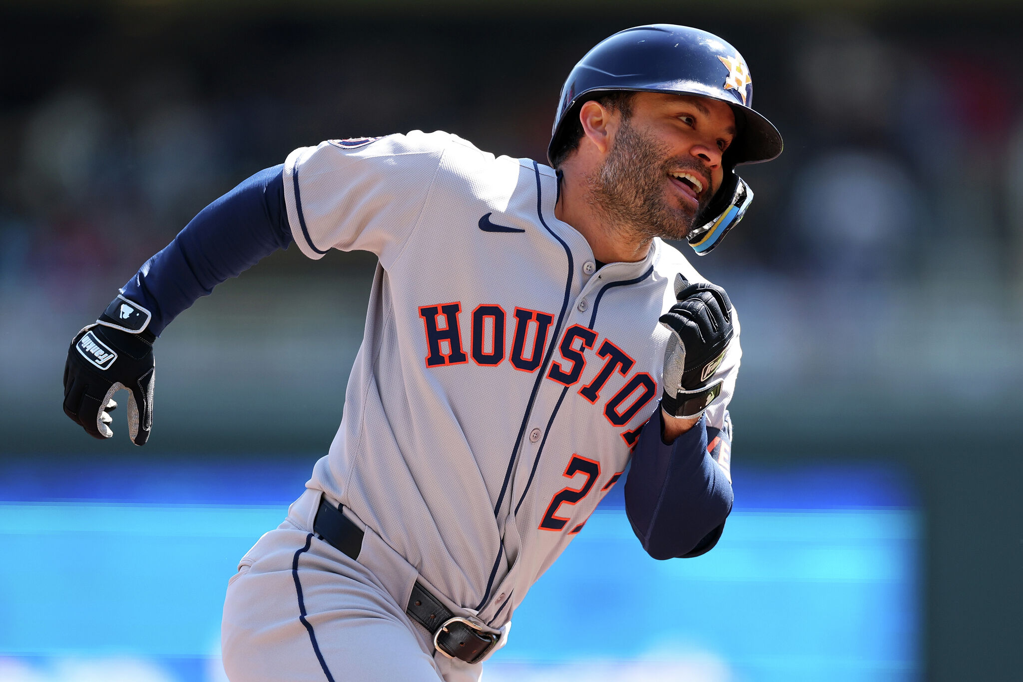 Jose Altuve's up-and-down day for Astros. An opening homer then an ...