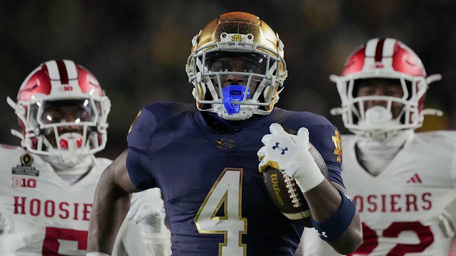 Notre Dame Star Running Back Jeremiyah Love Tweaks Hamstring in Practice