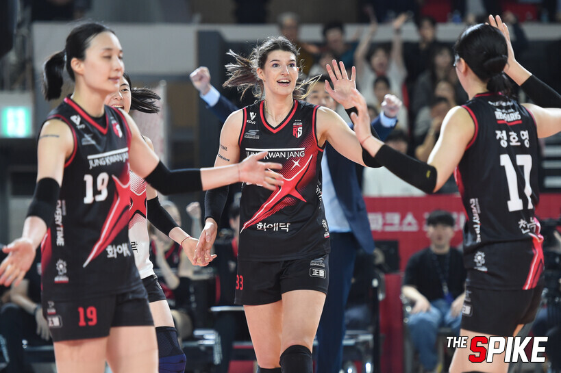 공격이 두려웠던 부키리치 “나를 믿기 시작했다”...198cm OH가 돌아왔다