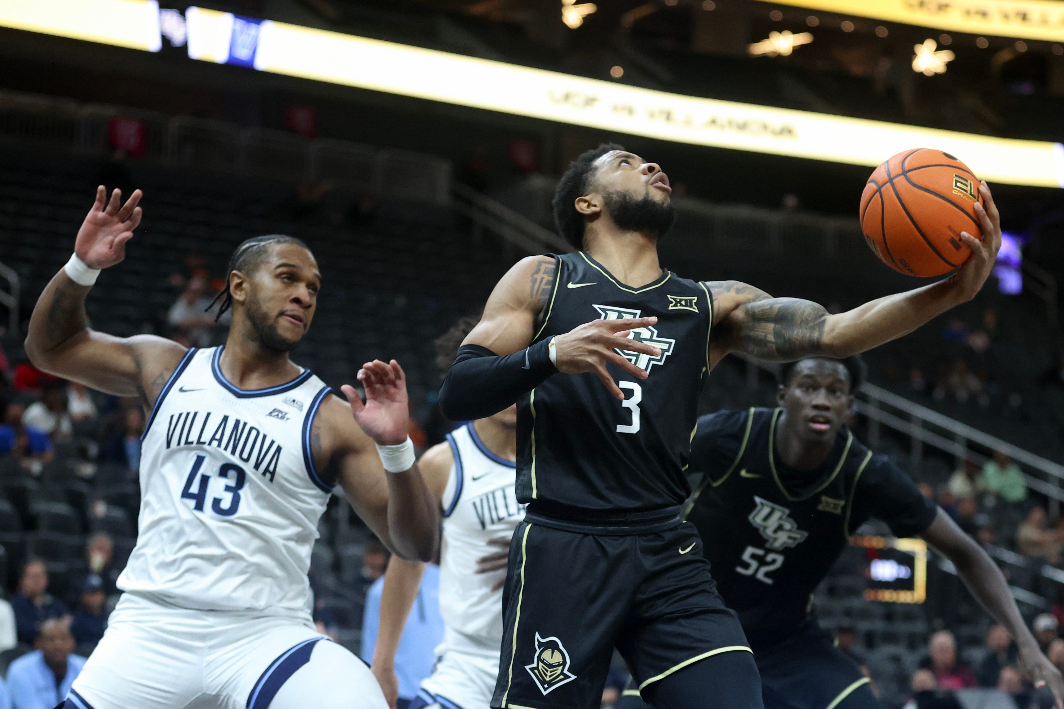 UCF advances to College Basketball Crown final behind Darius Johnson's ...
