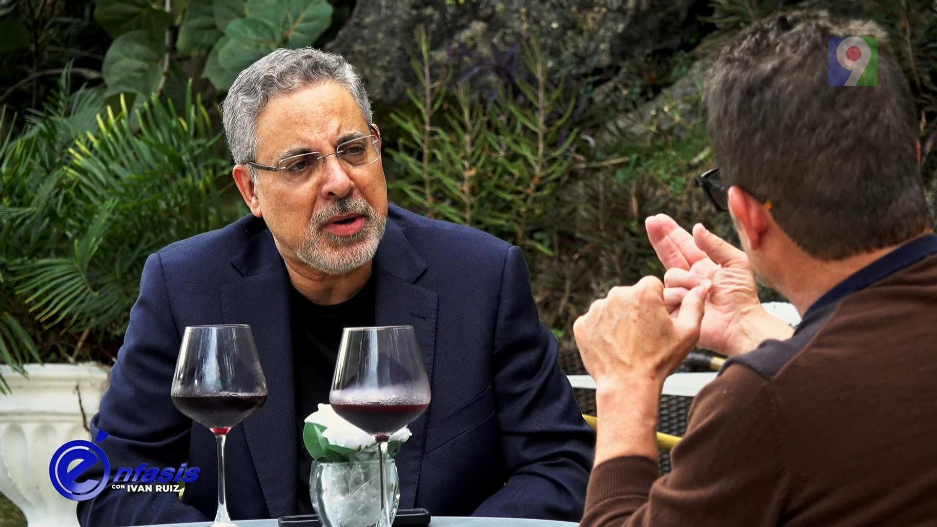 Pablo McKinney: “Odio los amores de conveniencia” | Énfasis con Iván ...