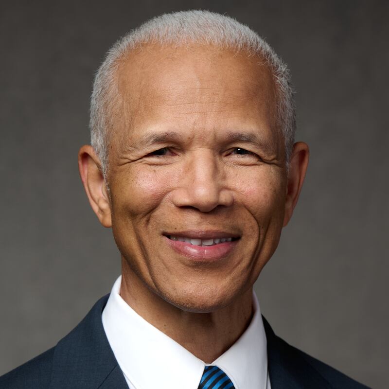 Latter-day Saints sustain new leaders — 16 general authorities, young ...