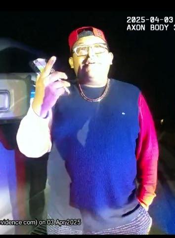 Man claims to be ICE agent, threatens to deport victims, deputies say