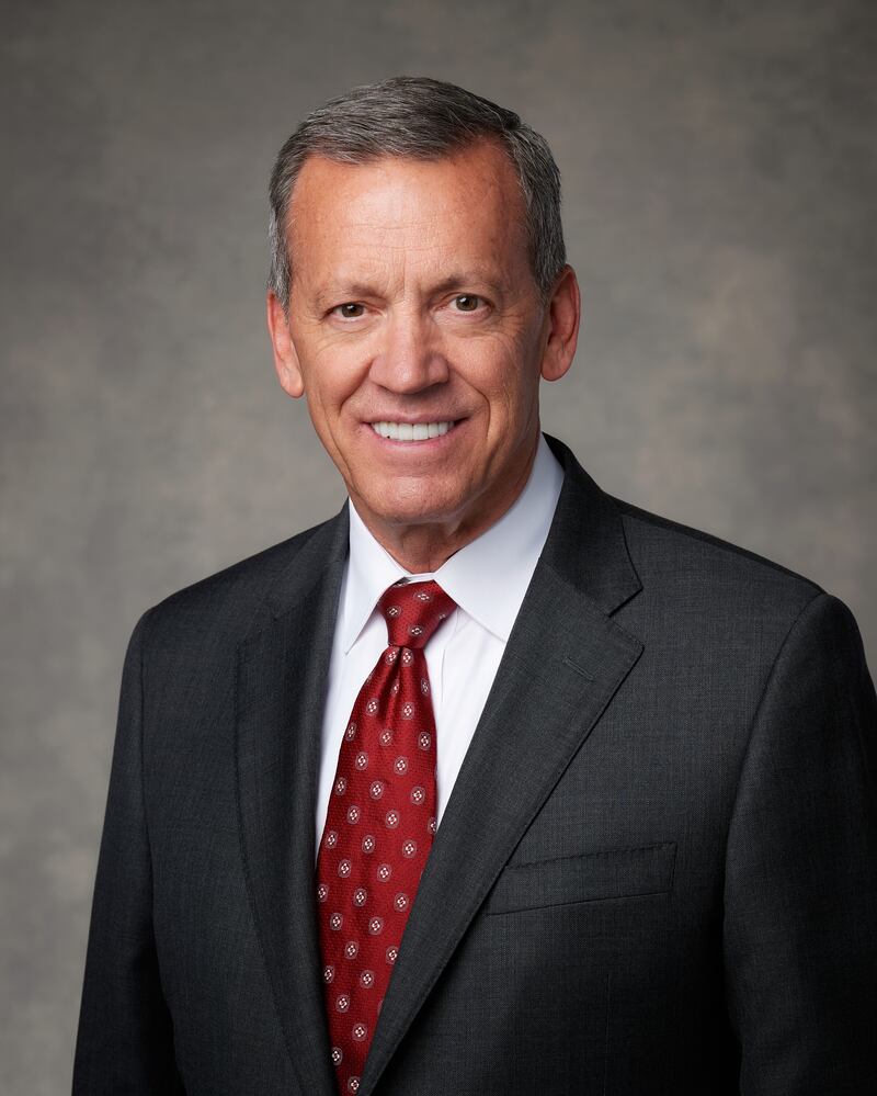 Latter-day Saints sustain new leaders — 16 general authorities, young ...