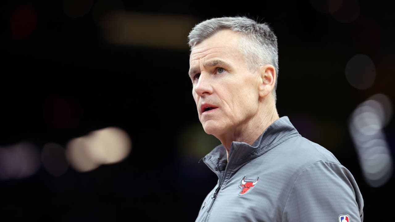 Chicago Bulls coach Billy Donovan, Sky star Sylvia Fowles elected to ...