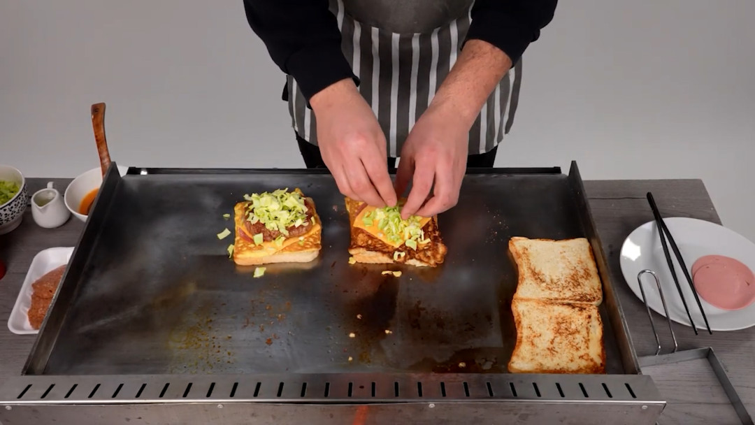 Right Way To Make a Sandwich