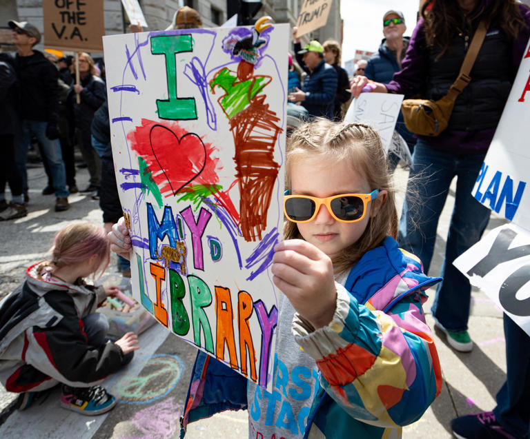 Thousands gather in downtown Milwaukee to protest against President ...