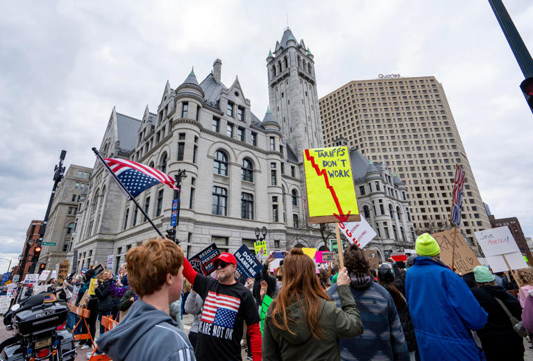Thousands gather in downtown Milwaukee to protest against President ...