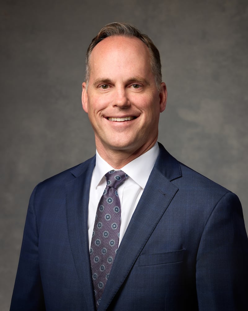 Latter-day Saints sustain new leaders — 16 general authorities, young ...