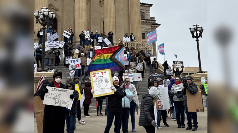 Topeka protest attracts thousands to the Kansas Statehouse