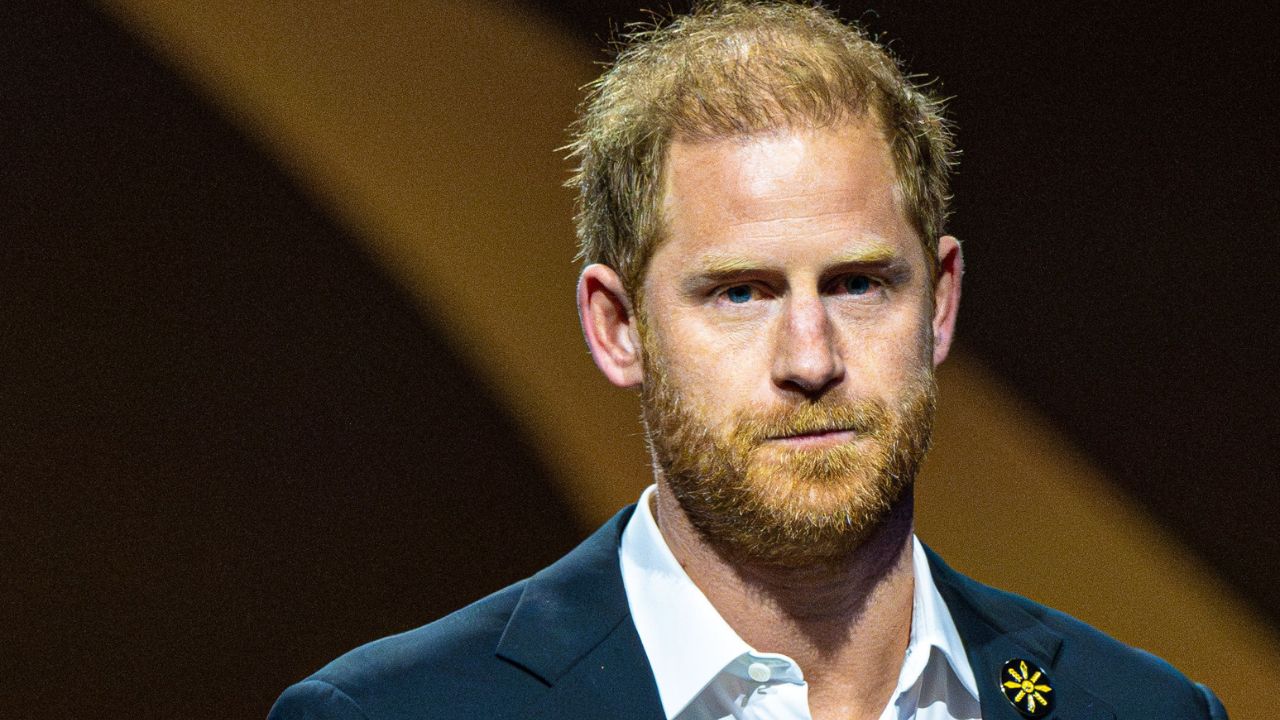 Le prince Harry en pleine tourmente : ce message qui pourrait lui ...