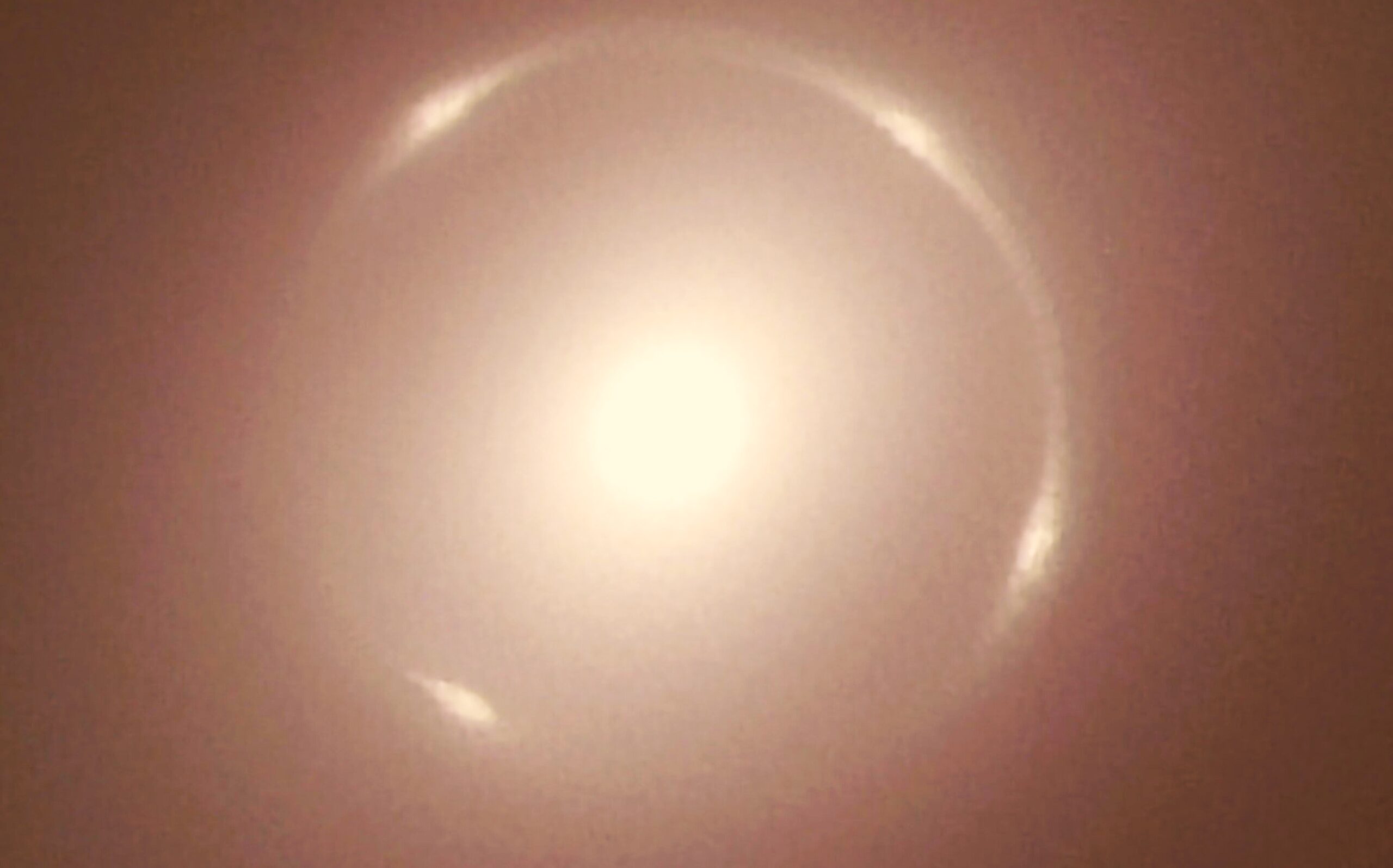 La Agencia Espacial Europea descubre algo asombroso haciendo un ...