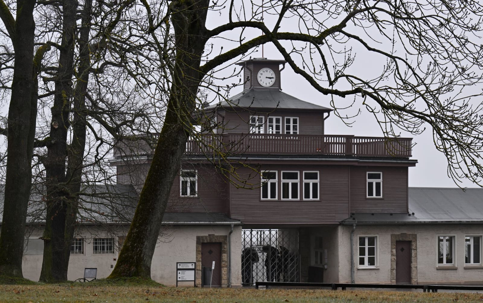 Germany's Weimar marks 80th anniversary of Buchenwald camp liberation