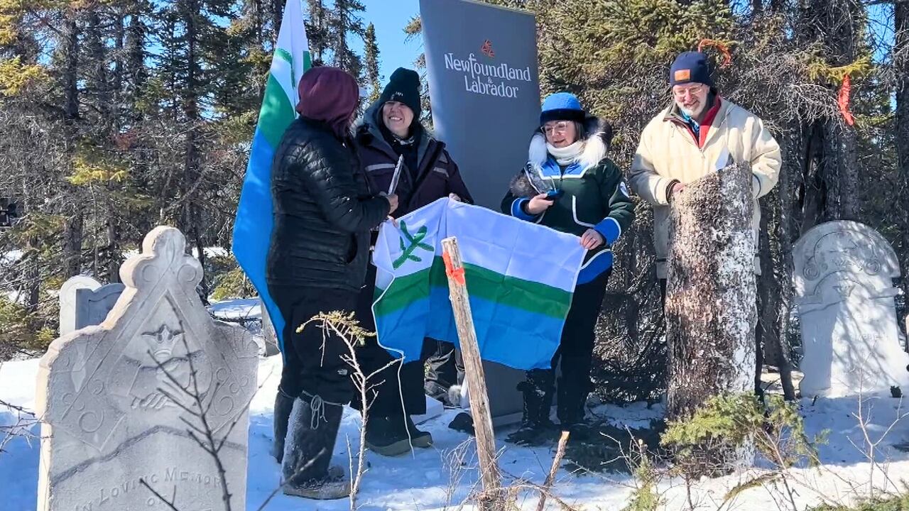 A Labrador legend is honoured with a new headstone