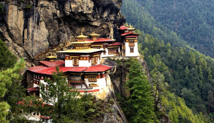 5 Beautiful Monasteries To Visit in Bhutan