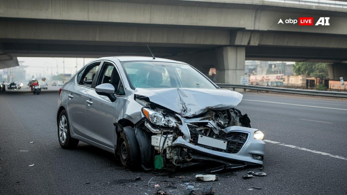 Drunk Businessman Hits Divider During Late Night Drive With Friends On ...
