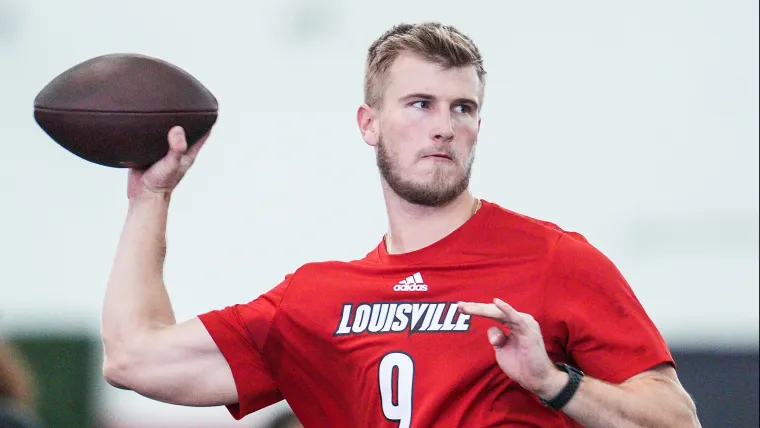 How do you pronounce Tyler Shough's name? A guide to talking about ...