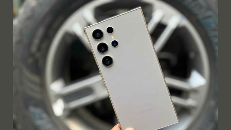 Samsung Galaxy S24 Ultra available for under Rs 75,000 on Amazon Prime ...