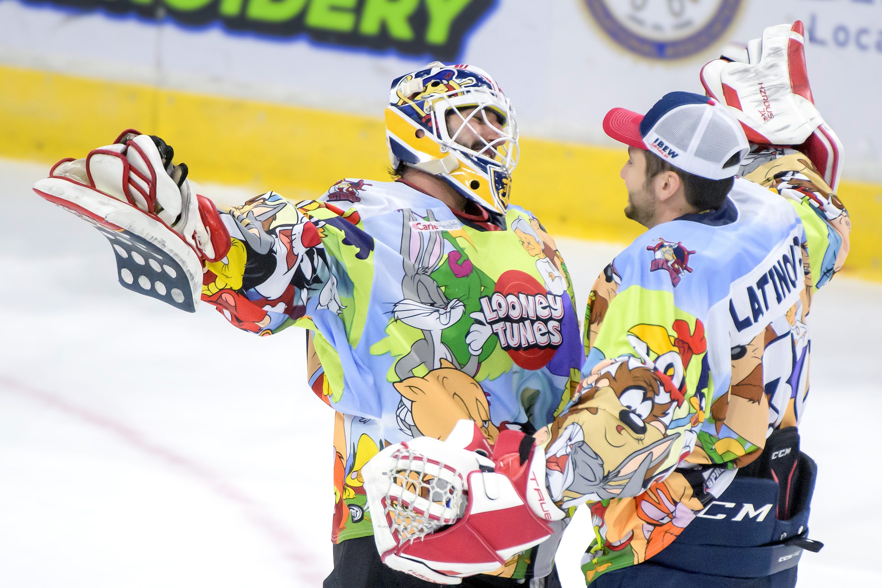 'It's incredible': Rivermen win 40th in regular-season finale as SPHL ...